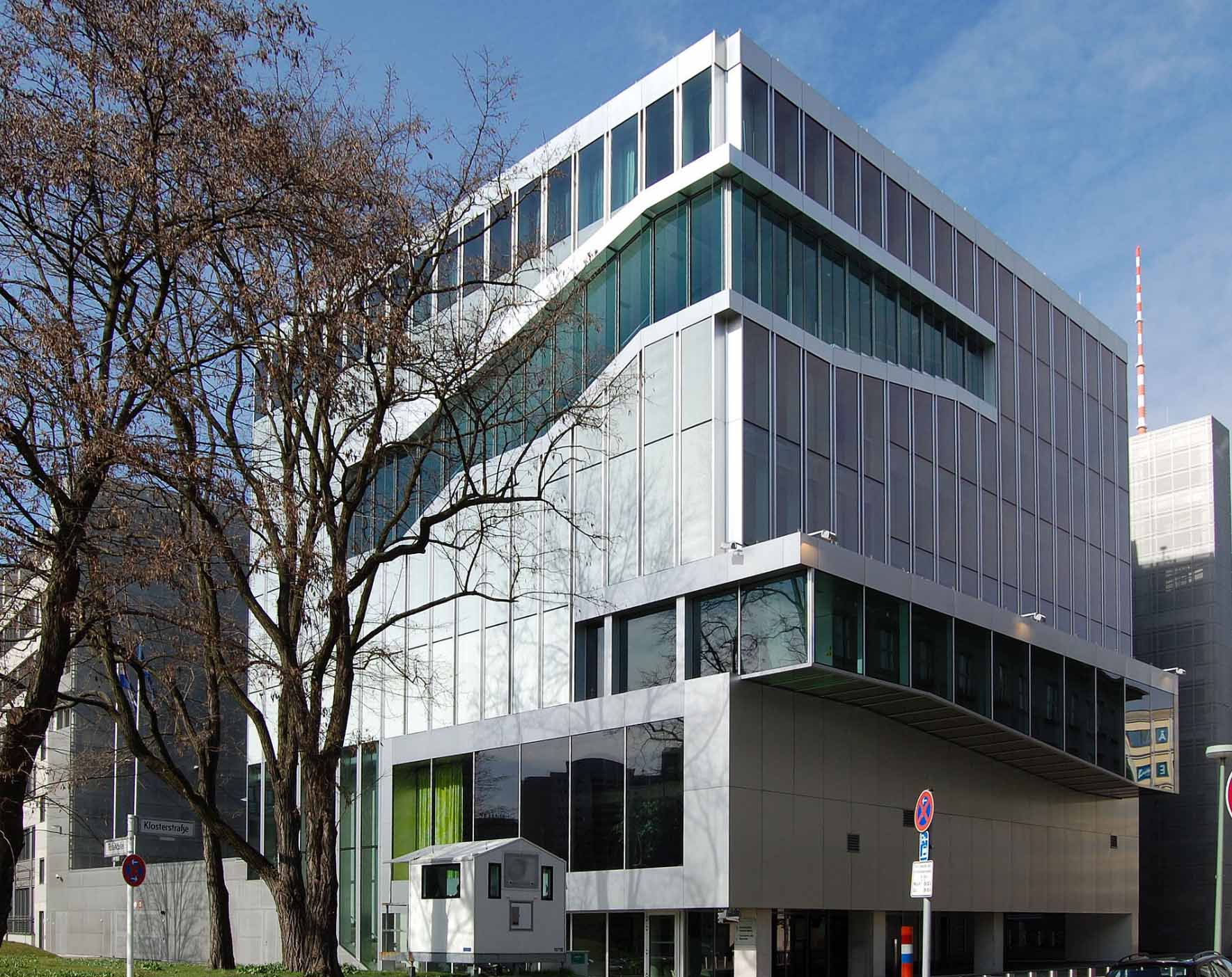 The Significance of Embassy Architecture: From Traditional to Modern ...